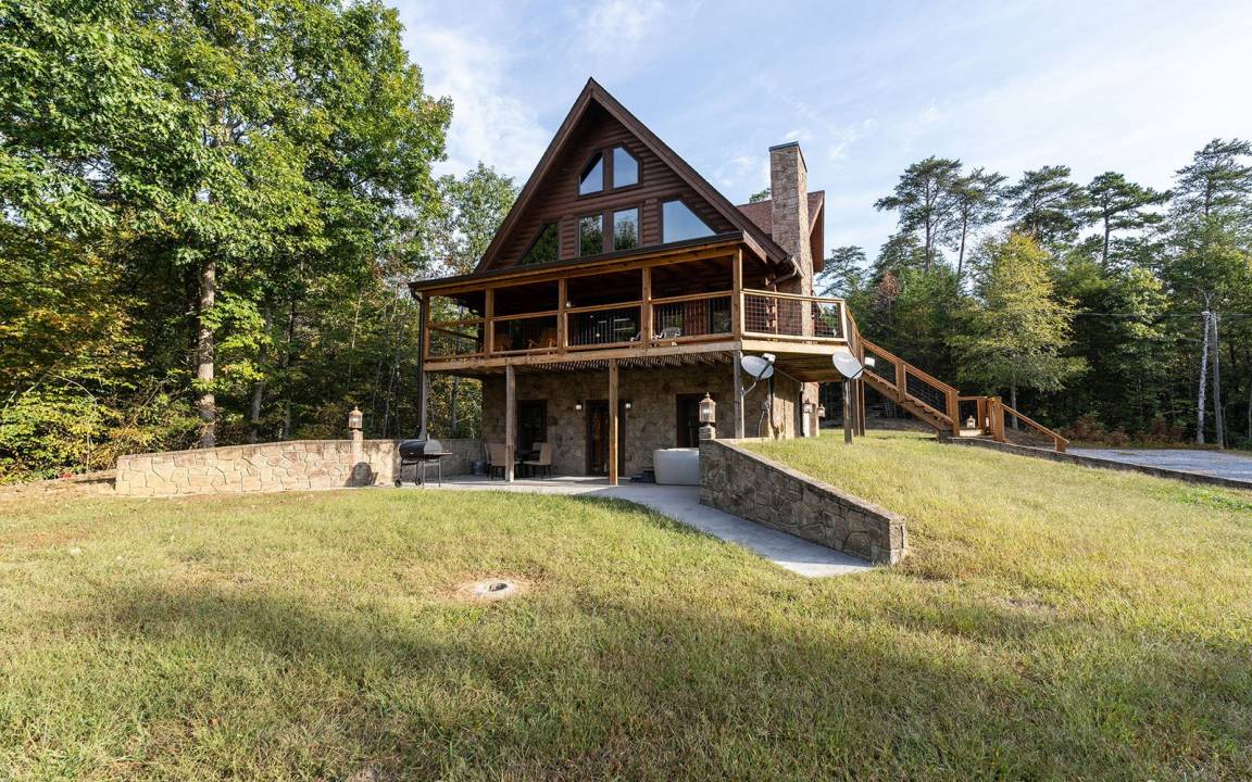 219 M² Cabin ∙ 3 Bedrooms ∙ 6 Guests - Dandridge, TN