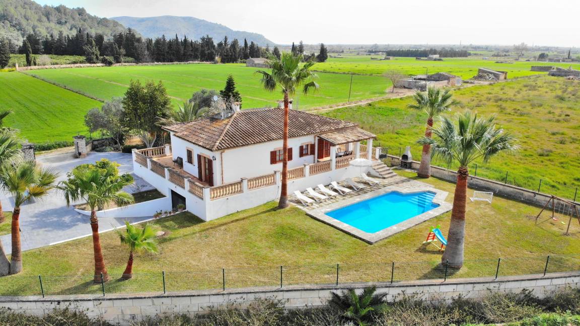 100 M² House ∙ 3 Bedrooms ∙ 6 Guests - Sa Pobla