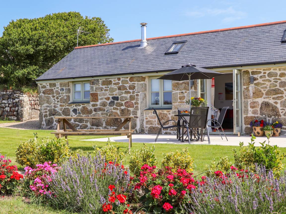 Cottage ∙ 2 Bedrooms ∙ 4 Guests - Porthcurno