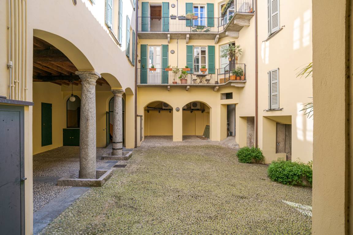 50 M² Monolocale ∙ 2 Ospiti - Como