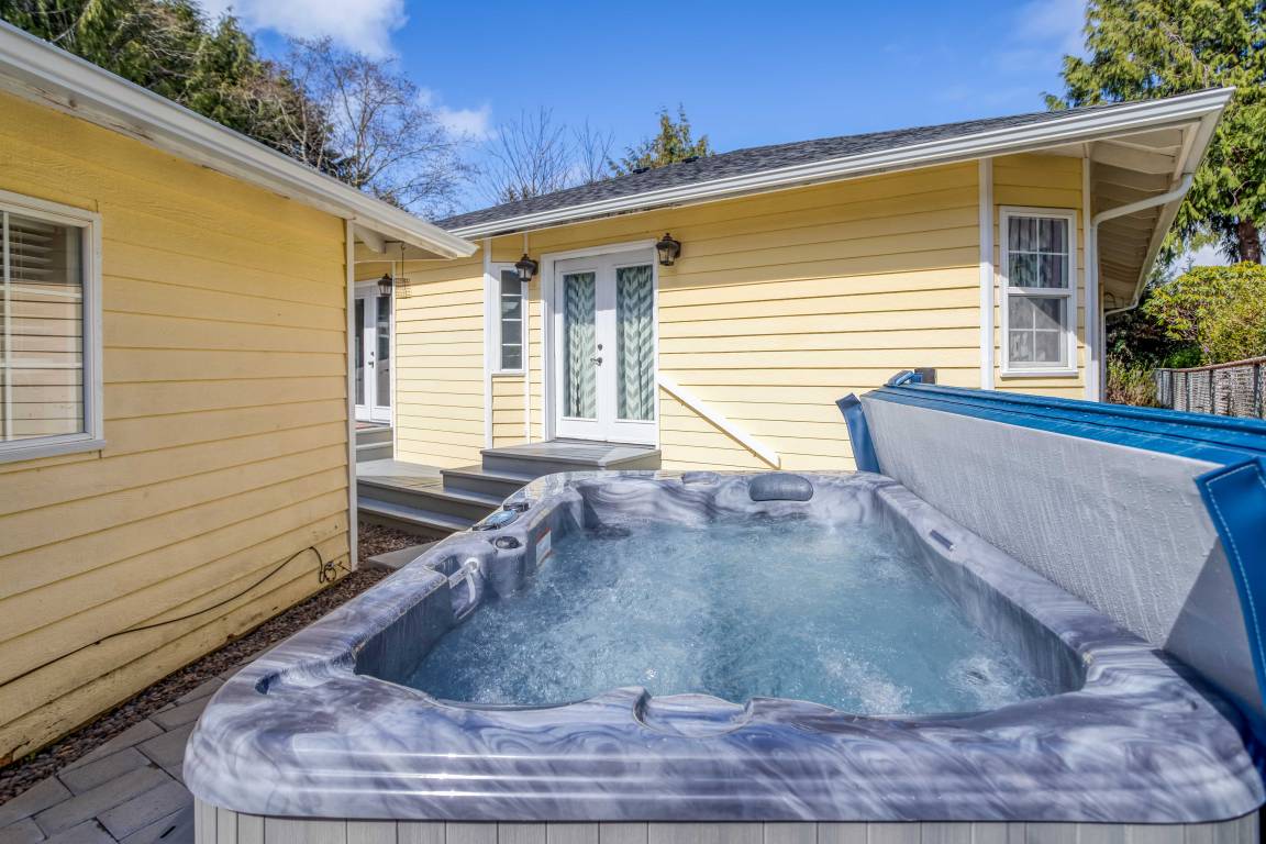 149 M² House ∙ 3 Bedrooms ∙ 6 Guests - Yachats, OR