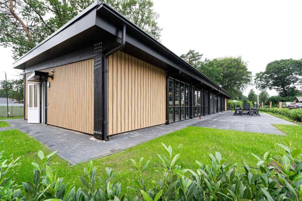 200 M² Huis ∙ 9 Slaapkamers ∙ 22 Gasten - Barneveld