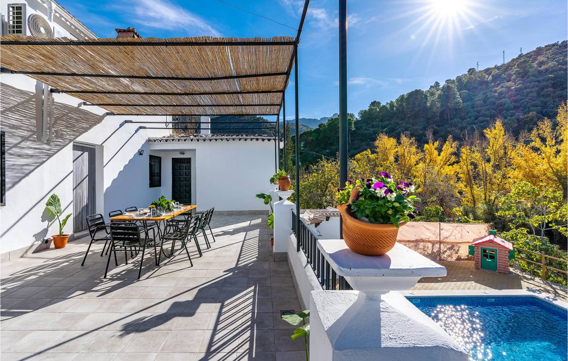 120 M² Casa ∙ 3 Habitaciones ∙ 8 Huéspedes - Jódar