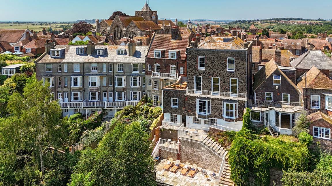 Cottage ∙ 7 Bedrooms ∙ 14 Guests - Camber Sands