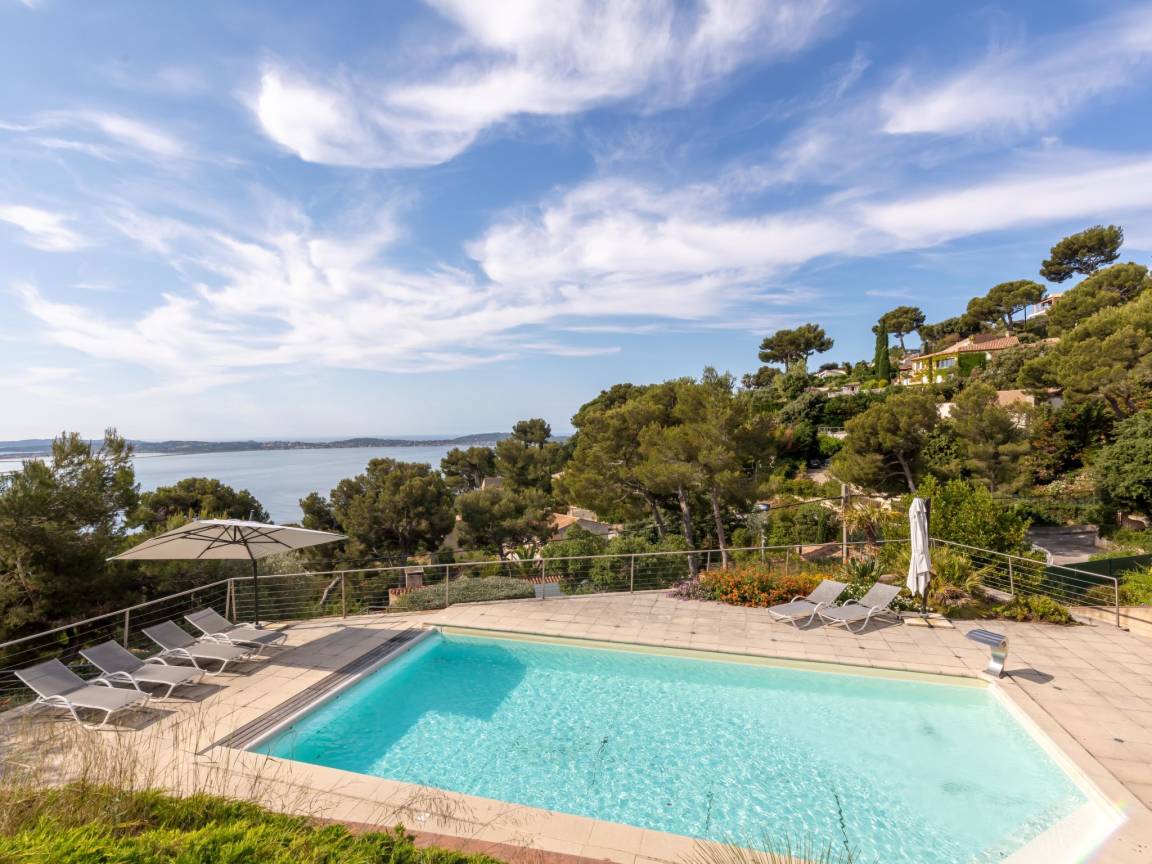80 M² Appartement ∙ 2 Chambres ∙ 4 Personnes - Plage de l'Almanarre