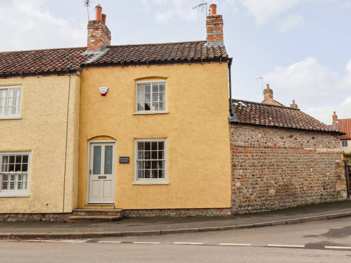 Cottage ∙ 2 Bedrooms ∙ 4 Guests - Wetherby