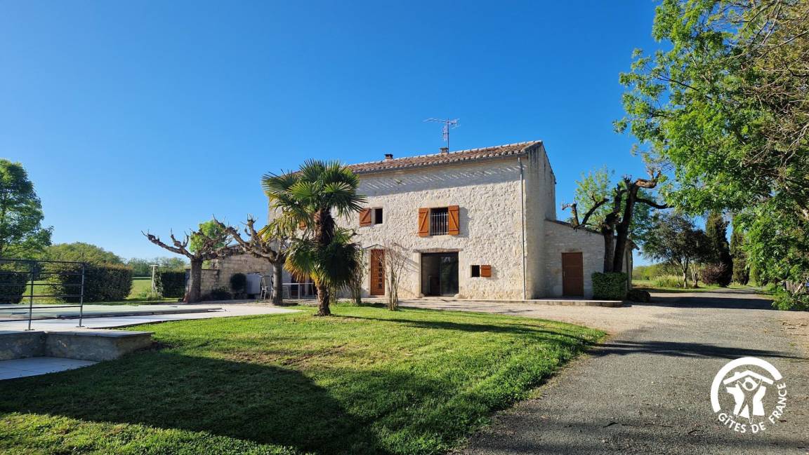 120 M² Gîte ∙ 3 Chambres ∙ 6 Personnes - Albi