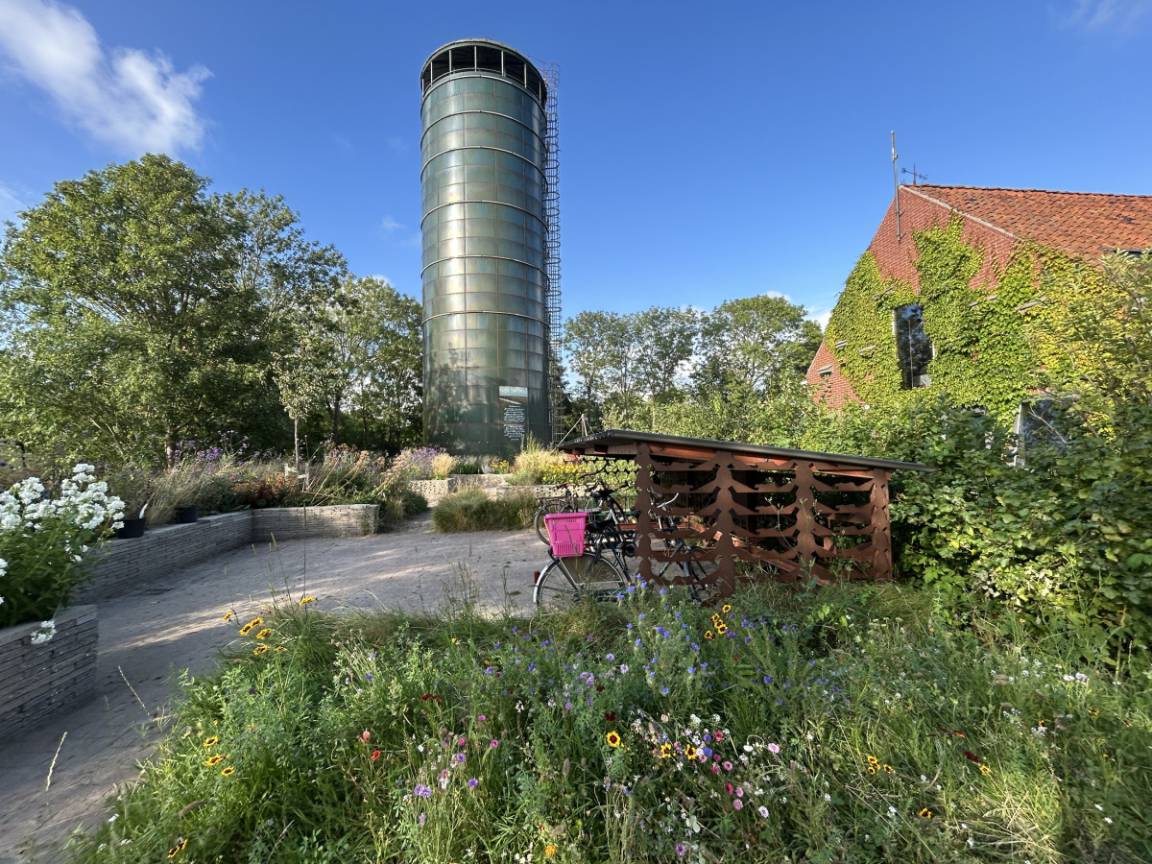 200 평방 미터 주택 ∙ 침실 5개 ∙ 게스트 10명 - 레이와르던