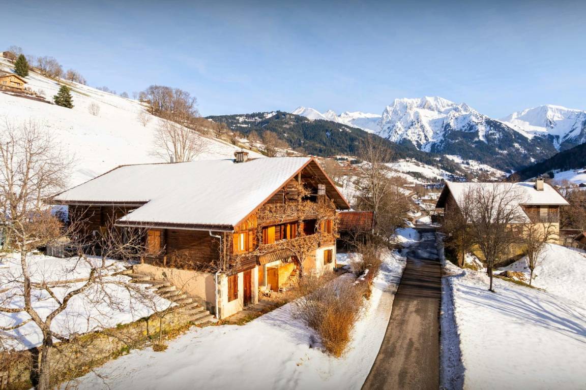 140 M² Chalet ∙ 4 Chambres ∙ 8 Personnes - Manigod