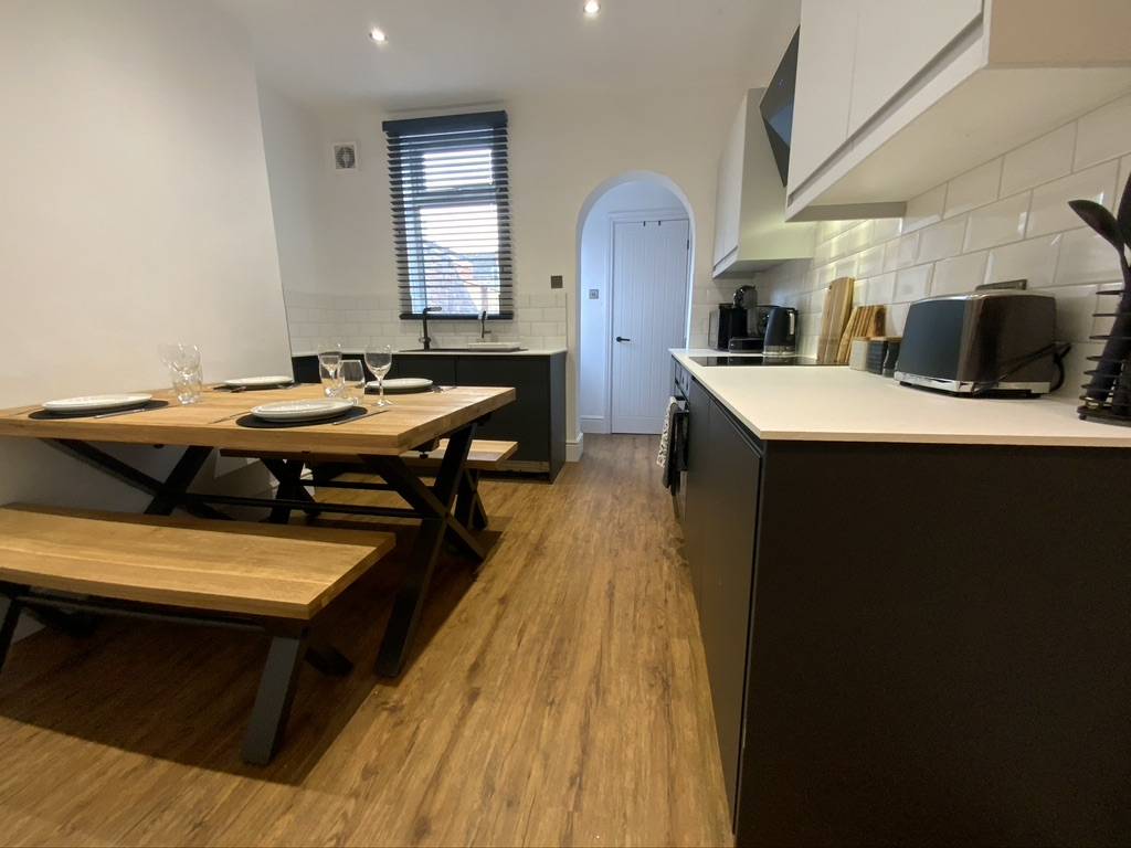 House ∙ 3 Bedrooms ∙ 4 Guests - Lincoln