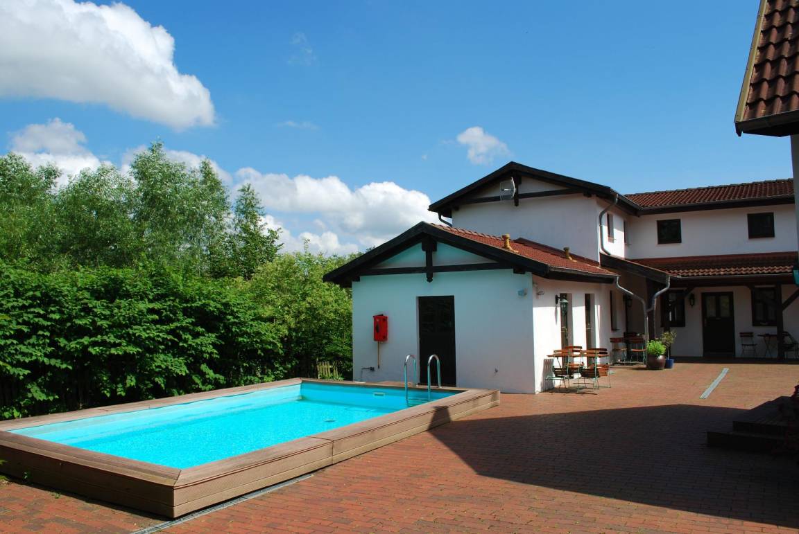 48 M² Ferienwohnung ∙ 2 Schlafzimmer ∙ 3 Gäste - Dargun