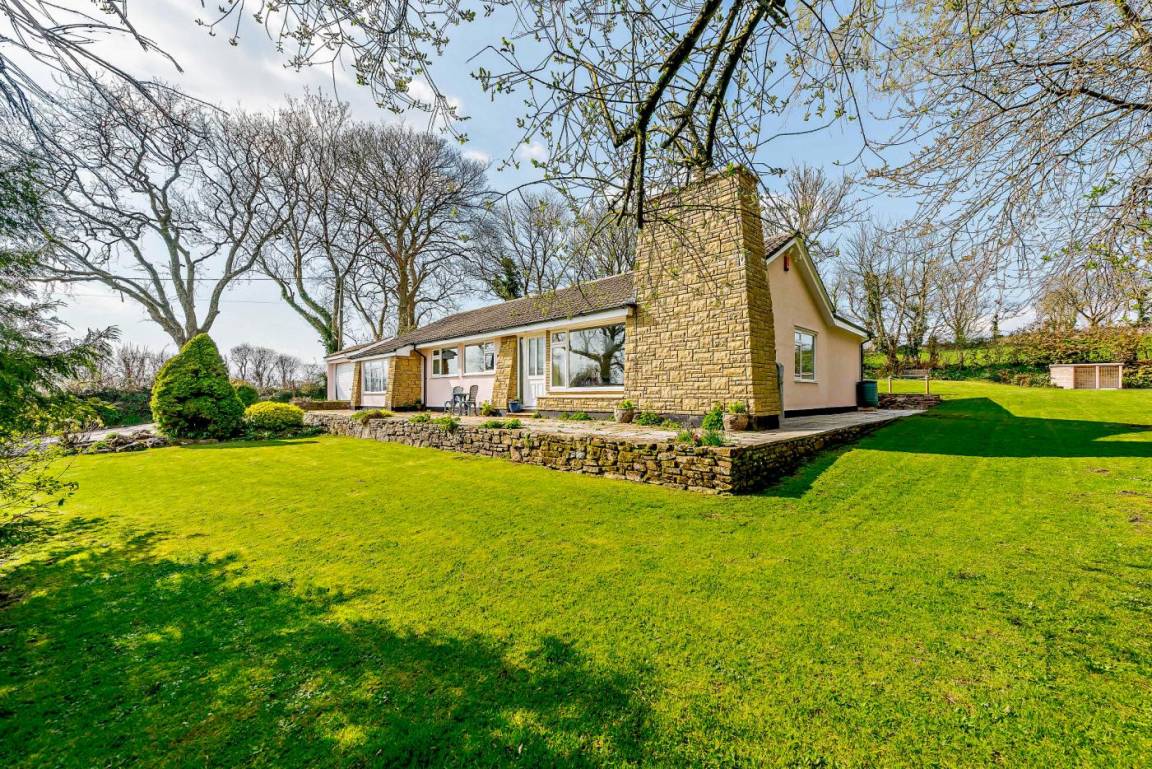 Cottage ∙ 4 Bedrooms ∙ 8 Guests - Narberth