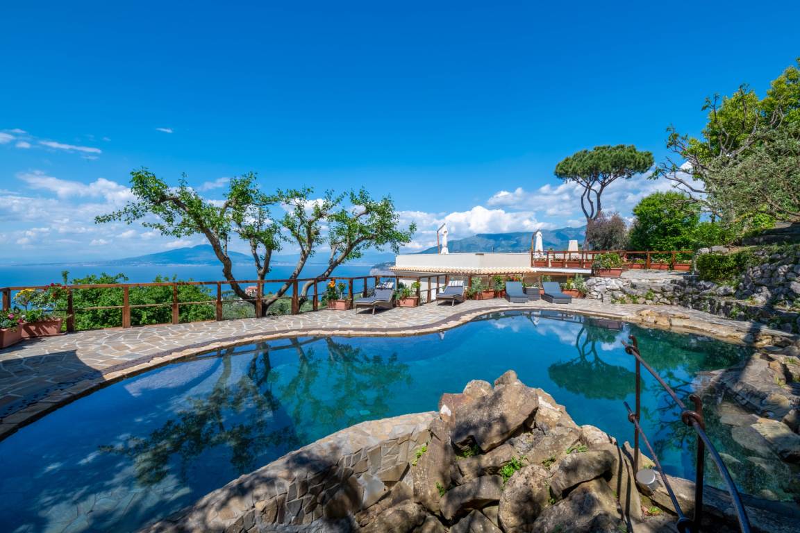 Villa ∙ 4 Bedrooms ∙ 7 Guests - Sorrento