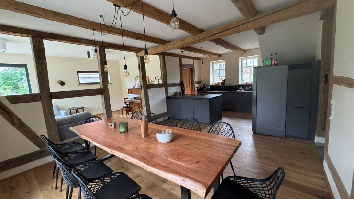 200 M² Ferienhaus ∙ 7 Schlafzimmer ∙ 17 Gäste - Bad Sachsa