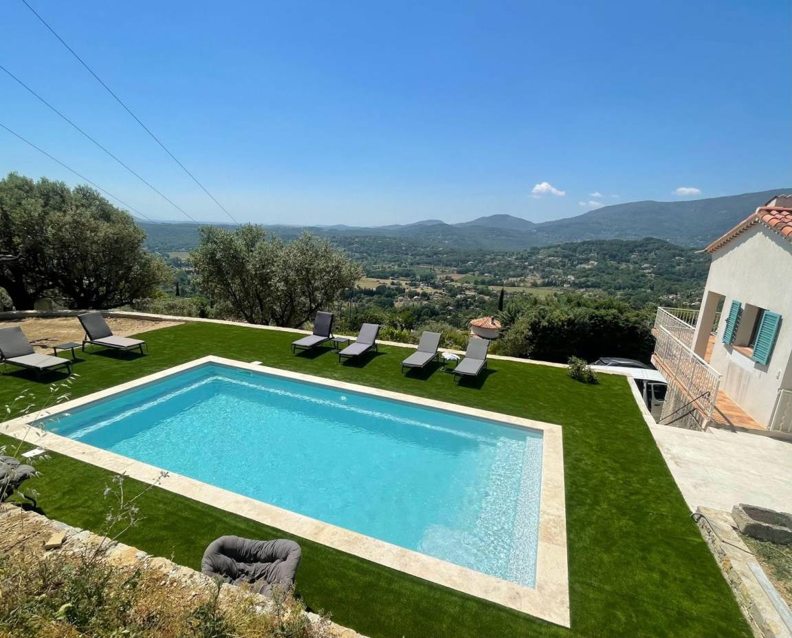 110 M² Villa ∙ 3 Bedrooms ∙ 6 Guests - Fayence