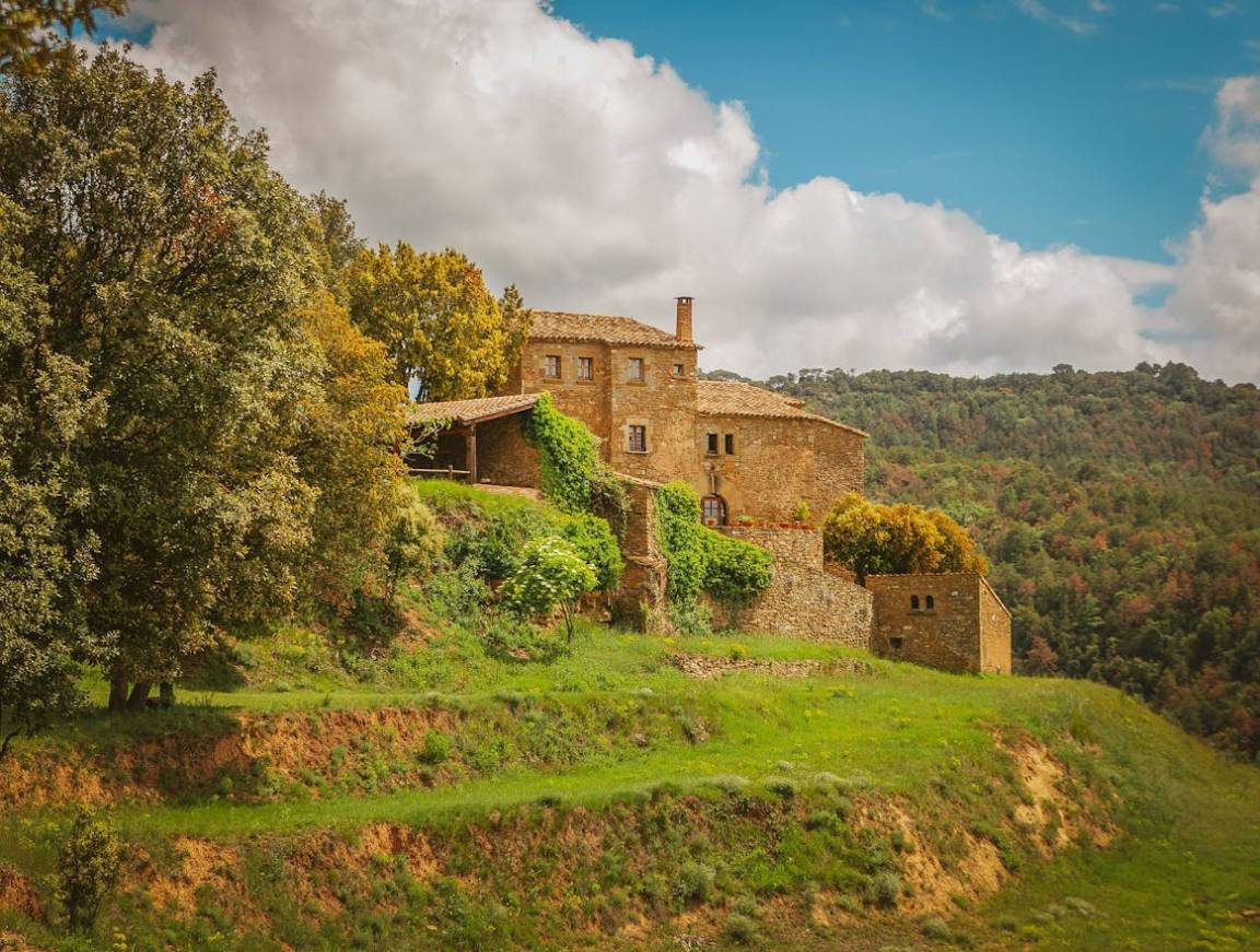 600 M² Casa ∙ 6 Habitaciones ∙ 14 Huéspedes - Caldes de Montbui