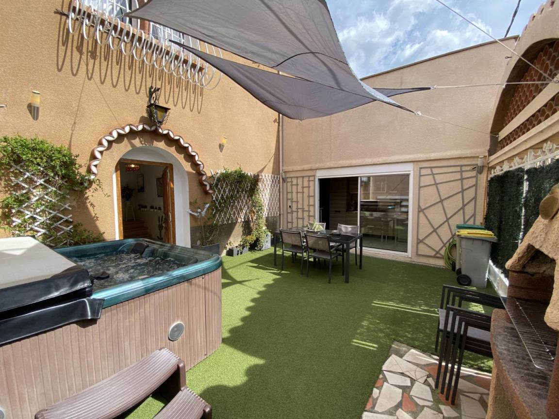 100 M² Gîte ∙ 2 Schlafzimmer ∙ 4 Gäste - Perpignan