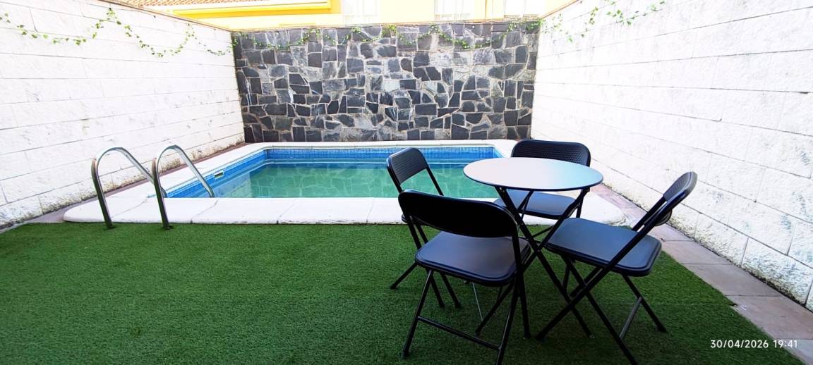 200 M² Casa ∙ 4 Habitaciones ∙ 8 Huéspedes - Arganda del Rey