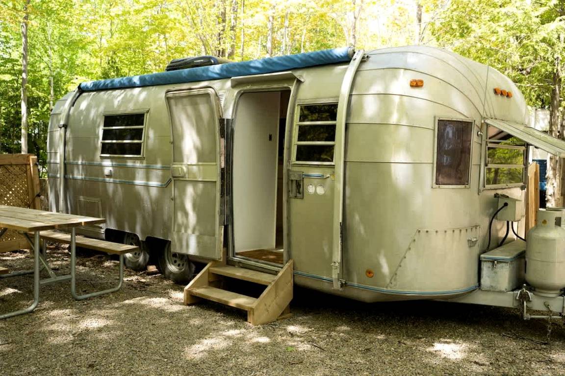 Caravan ∙ 1 Bedroom ∙ 4 Guests - Ontario