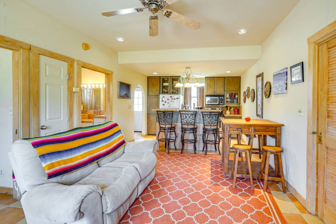 92 M² House ∙ 2 Bedrooms ∙ 6 Guests - Terlingua, TX