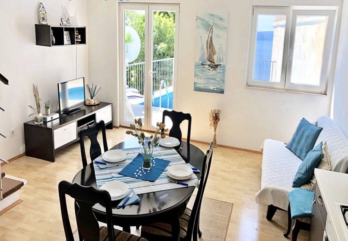 80 M² Ferienhaus ∙ 2 Schlafzimmer ∙ 5 Gäste - Tučepi