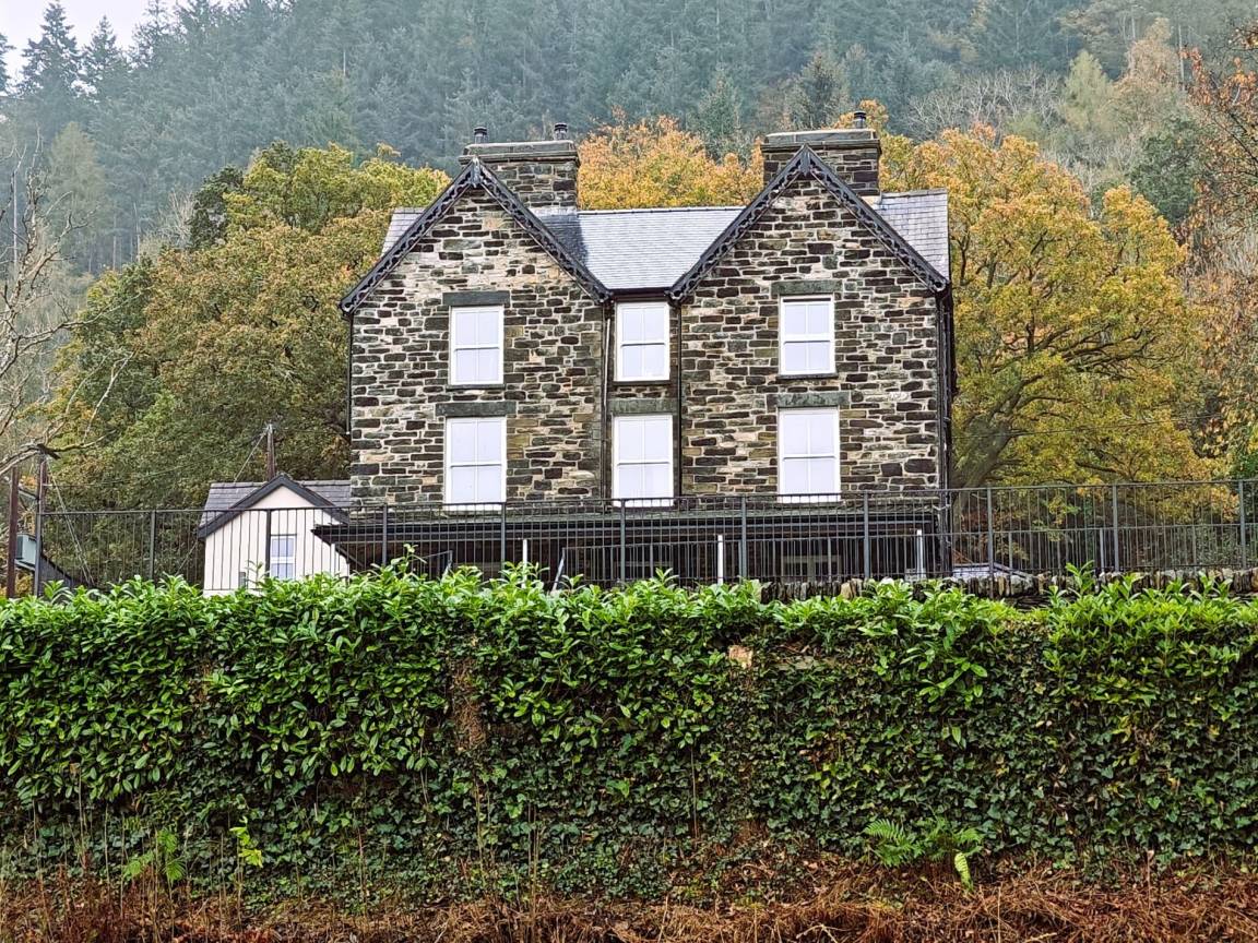 Cottage ∙ 10 Bedrooms ∙ 22 Guests - Betws-y-Coed