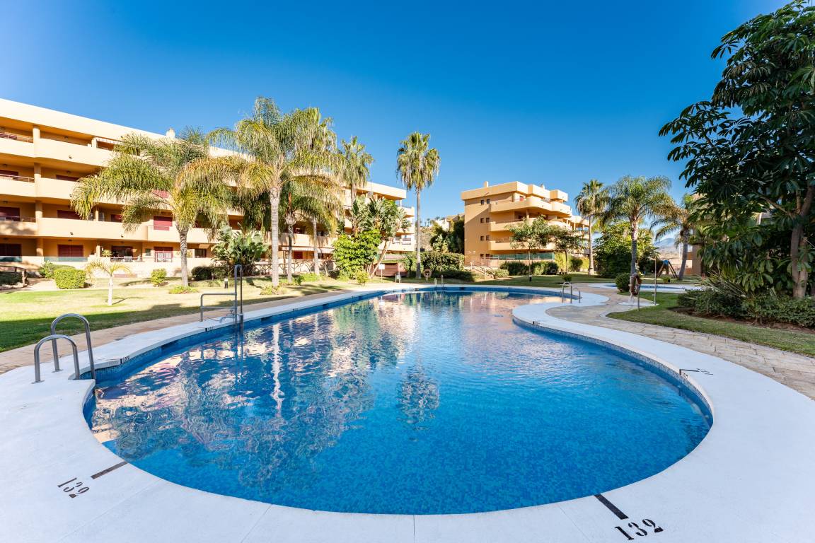 70 M² Apartamento ∙ 2 Habitaciones ∙ 4 Huéspedes - Calahonda