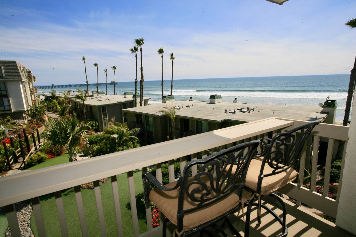 84 M² Condo ∙ 1 Bedroom ∙ 2 Guests - Oceanside, CA