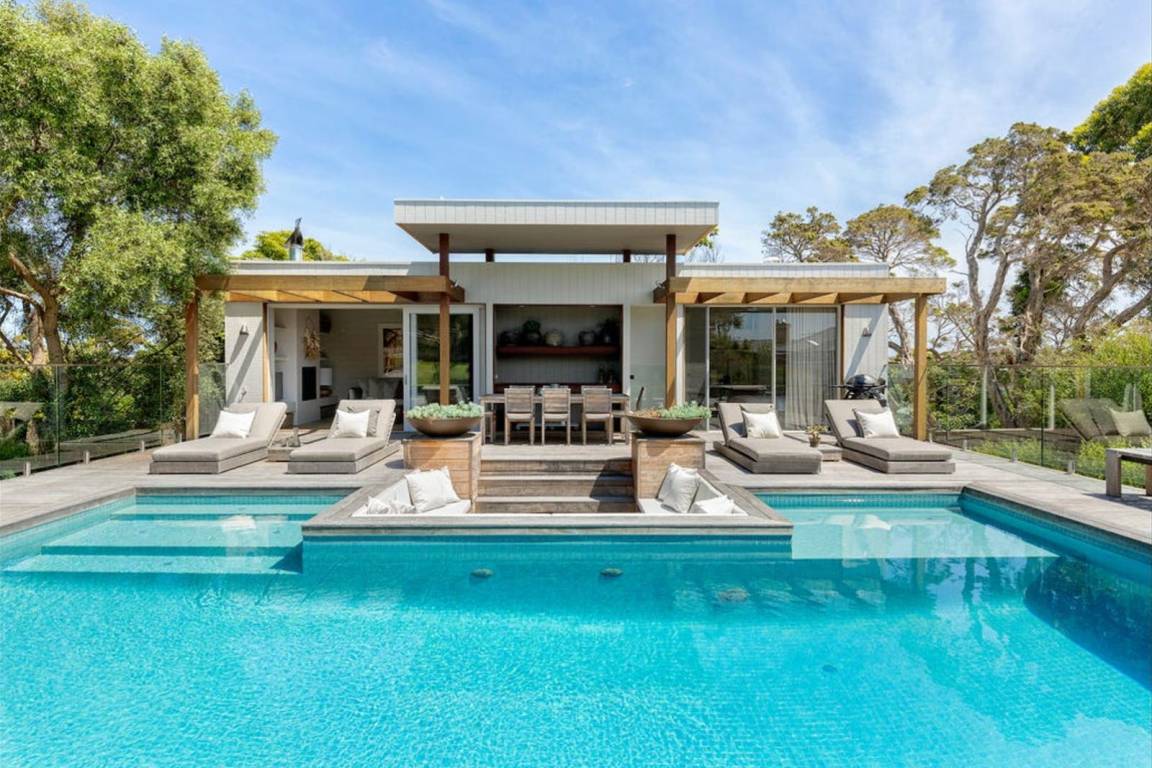 230 M² House ∙ 5 Bedrooms ∙ 10 Guests - Portsea