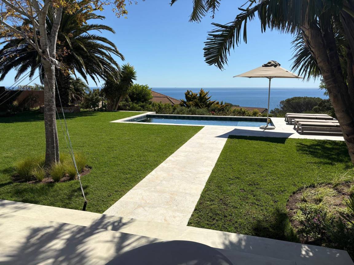 600 M² Villa ∙ 4 Bedrooms ∙ 7 Guests - Camps Bay