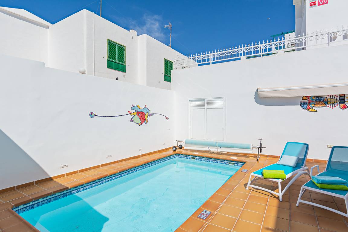 105 M² Villa ∙ 3 Bedrooms ∙ 6 Guests - Puerto del Carmen