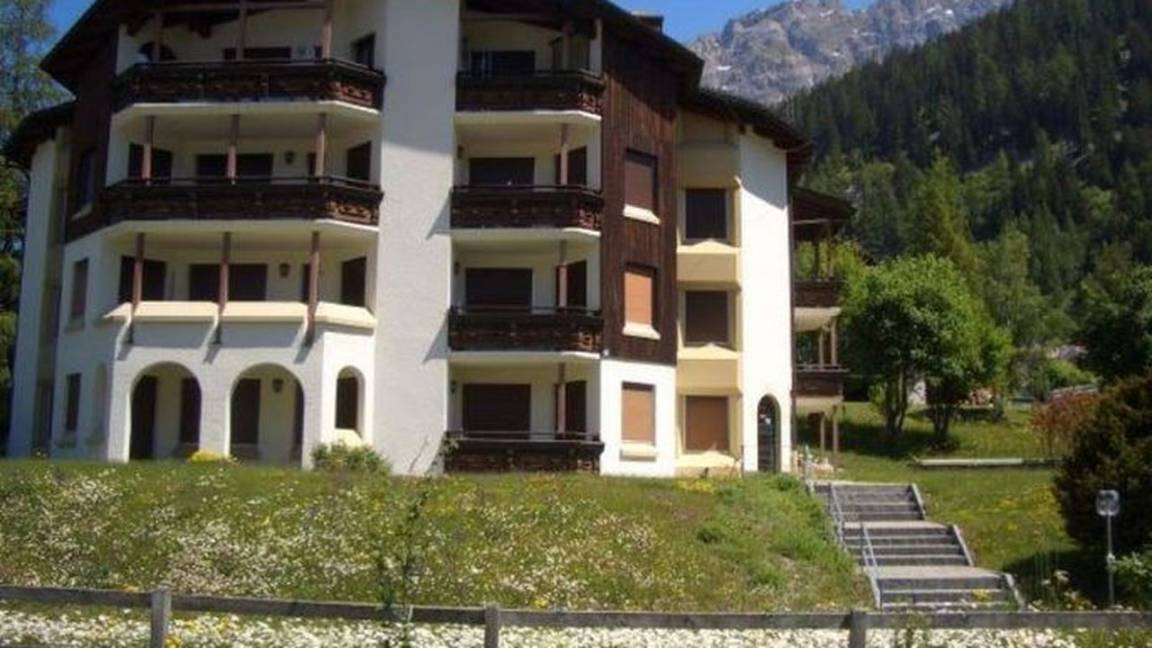 75 M² Ferienwohnung ∙ 2 Schlafzimmer ∙ 6 Gäste - Savognin