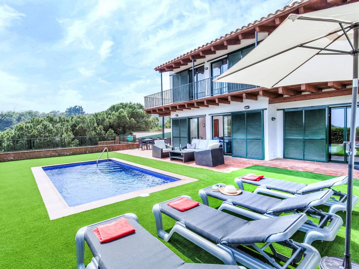176 M² Casa ∙ 4 Habitaciones ∙ 8 Huéspedes - Lloret de Mar