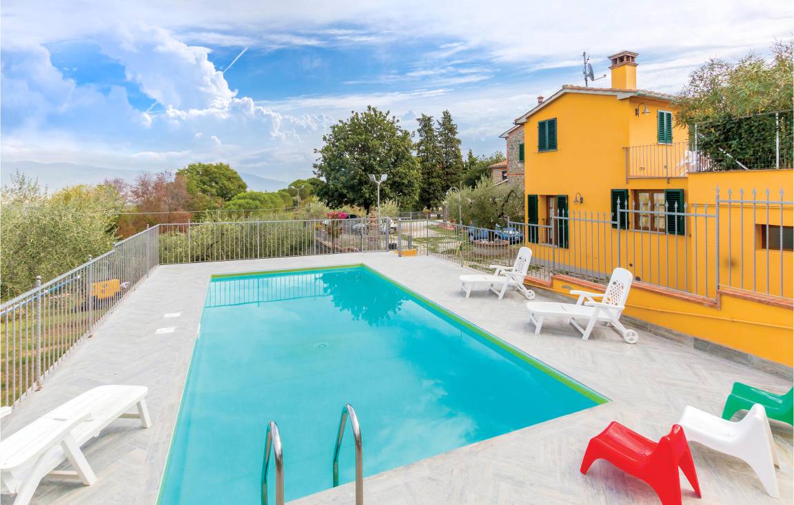 74 M² House ∙ 2 Bedrooms ∙ 4 Guests - Pistoia