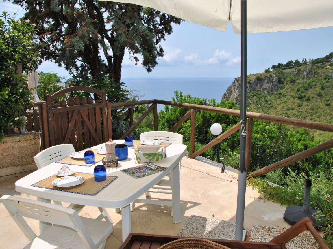 50 M² House ∙ 1 Bedroom ∙ 4 Guests - Sperlonga