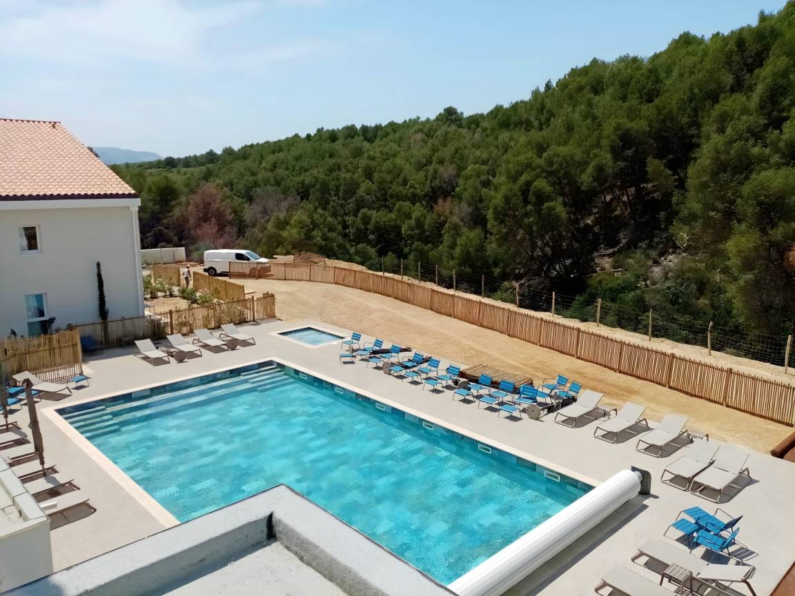 24 M² Appartement ∙ 2 Personnes - Plage de Cassis