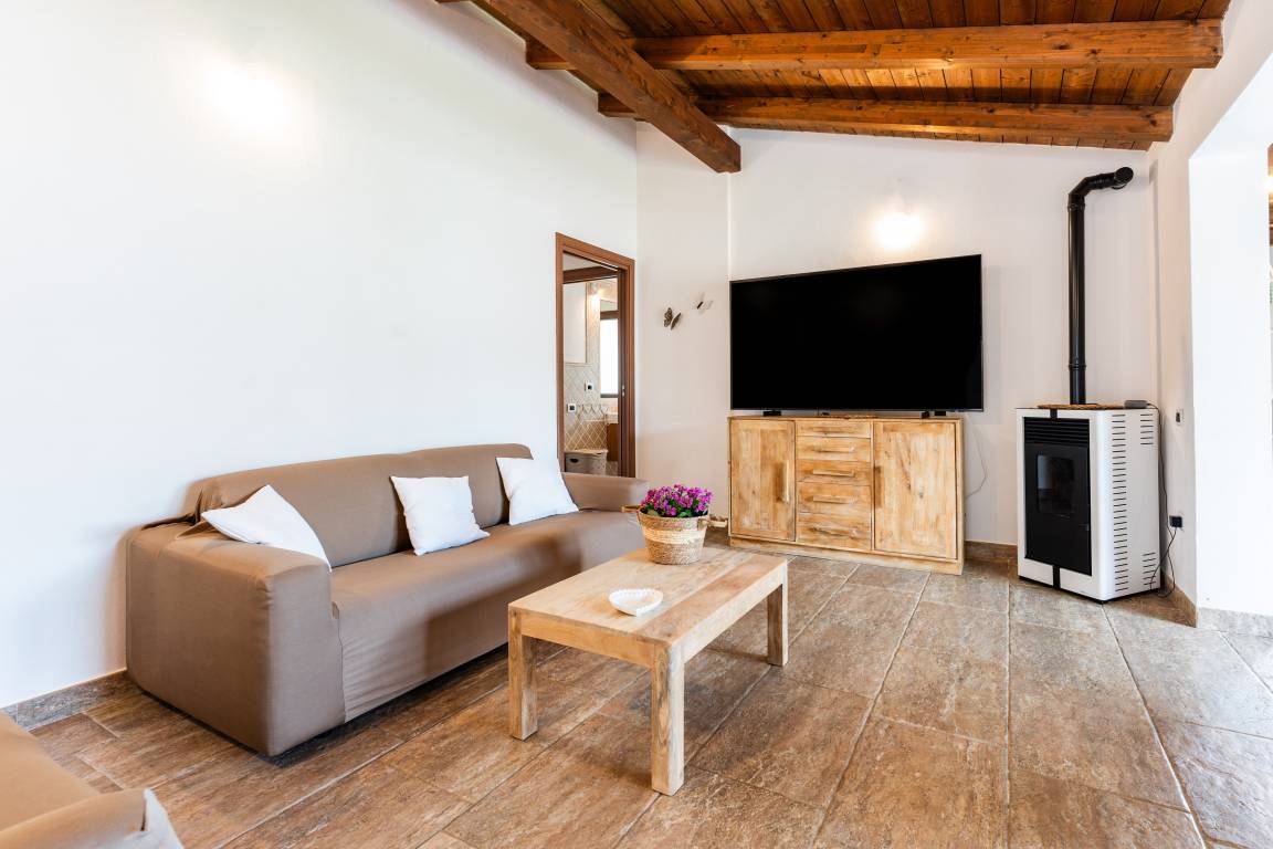 100 M² Villa ∙ 3 Bedrooms ∙ 5 Guests - Cagliari