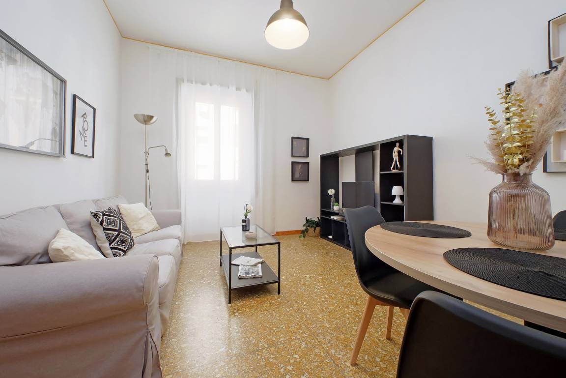 95 M² Apartment ∙ 2 Bedrooms ∙ 5 Guests - Rome