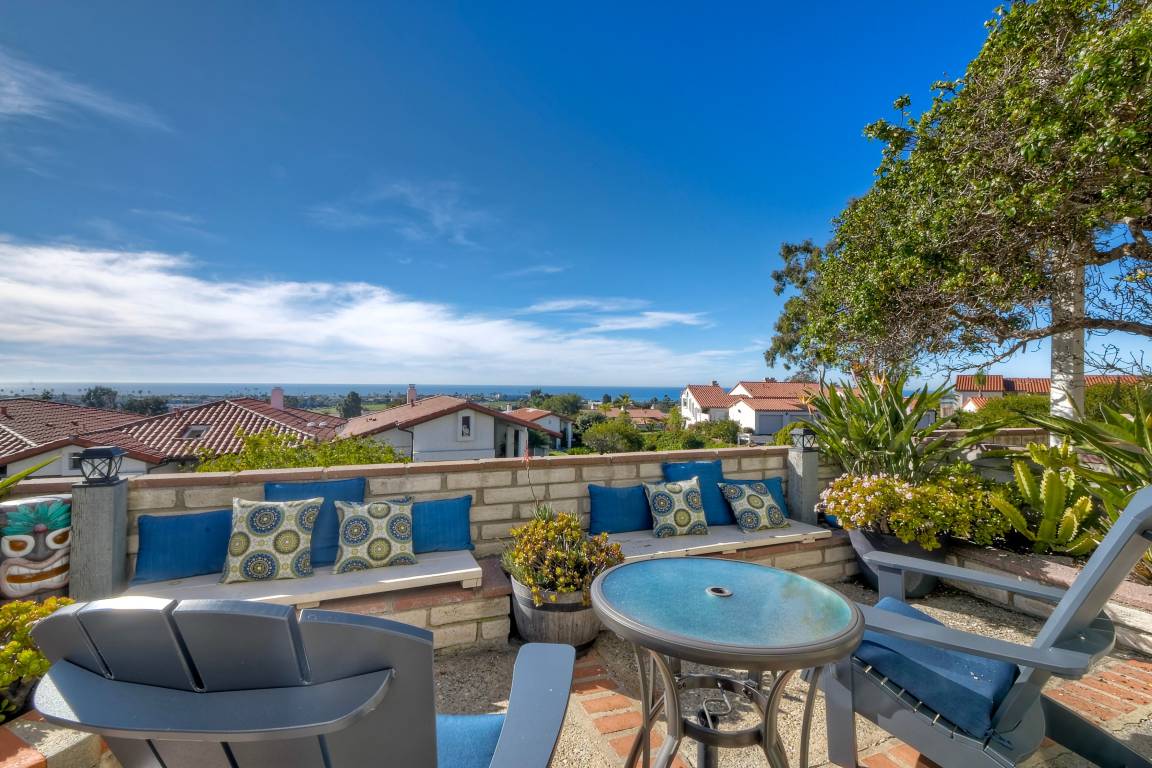 House ∙ 2 Bedrooms ∙ 4 Guests - Encinitas, CA