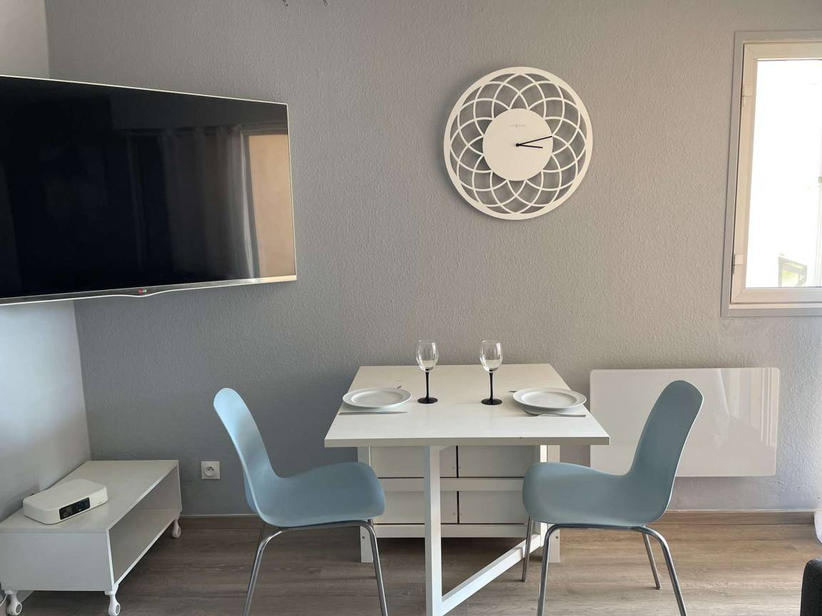 27 M² Studio Flat ∙ 1 Bedroom ∙ 2 Guests - Agde