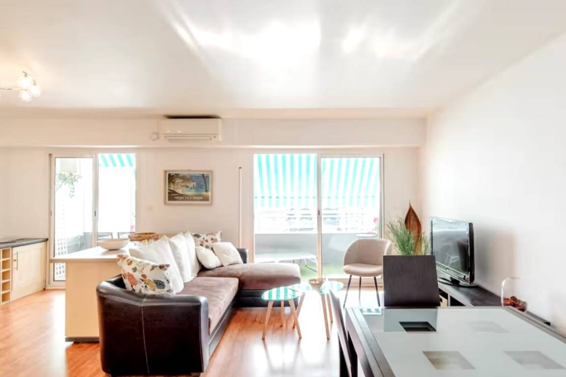 66 M² Appartement ∙ 2 Chambres ∙ 4 Personnes - ibis Cannes Plage La Bocca