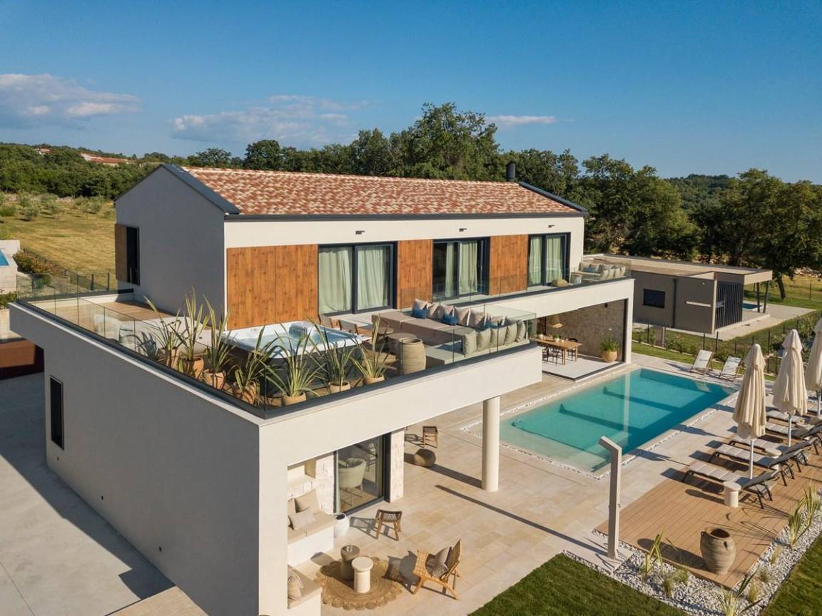 250 M² House ∙ 5 Bedrooms ∙ 10 Guests - Rovinj