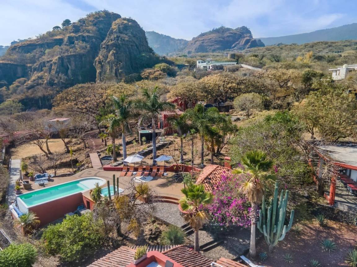 5000 M² House ∙ 5 Bedrooms ∙ 10 Guests - Tepoztlán