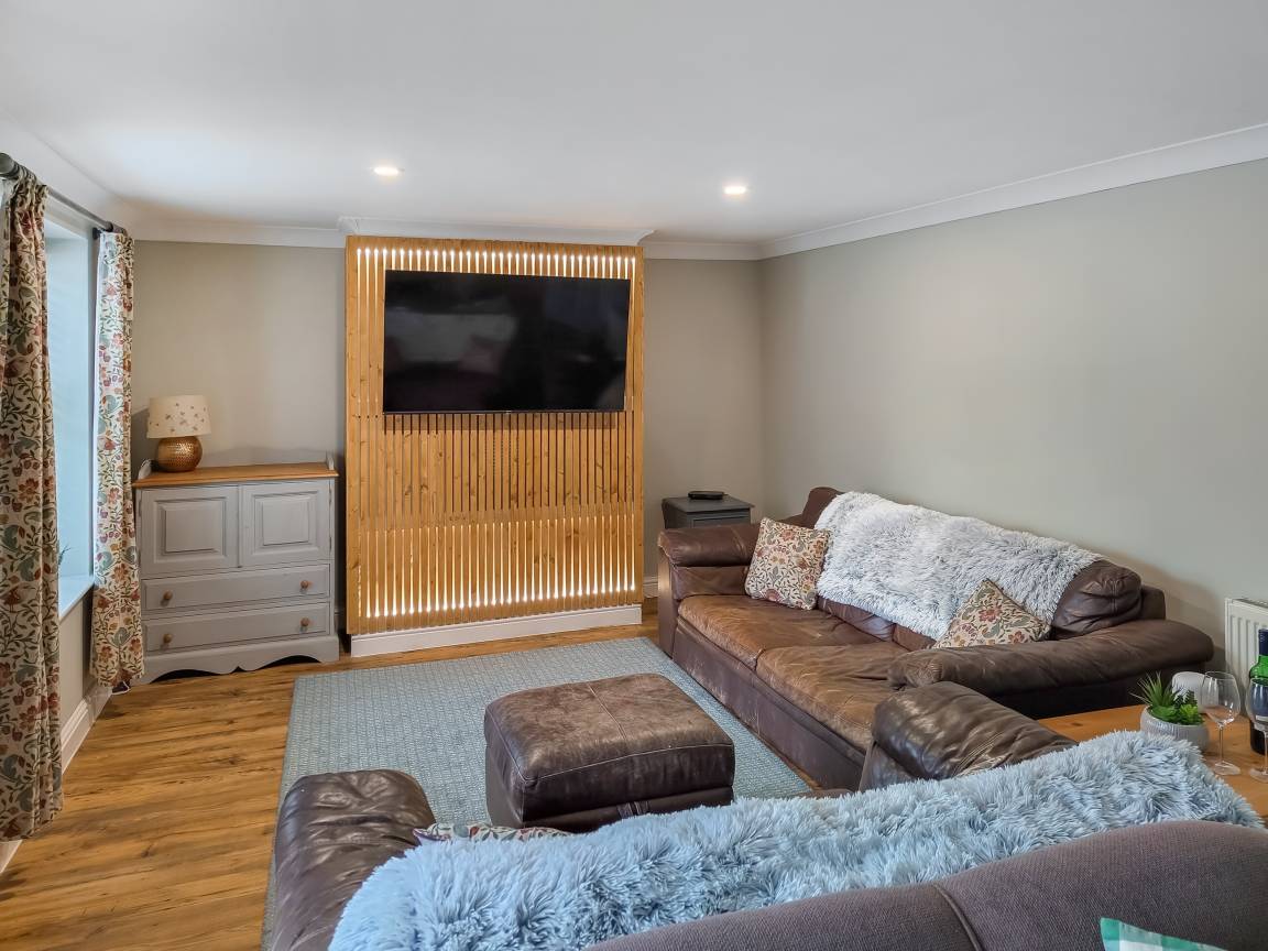 Cottage ∙ 4 Bedrooms ∙ 8 Guests - Cambridgeshire