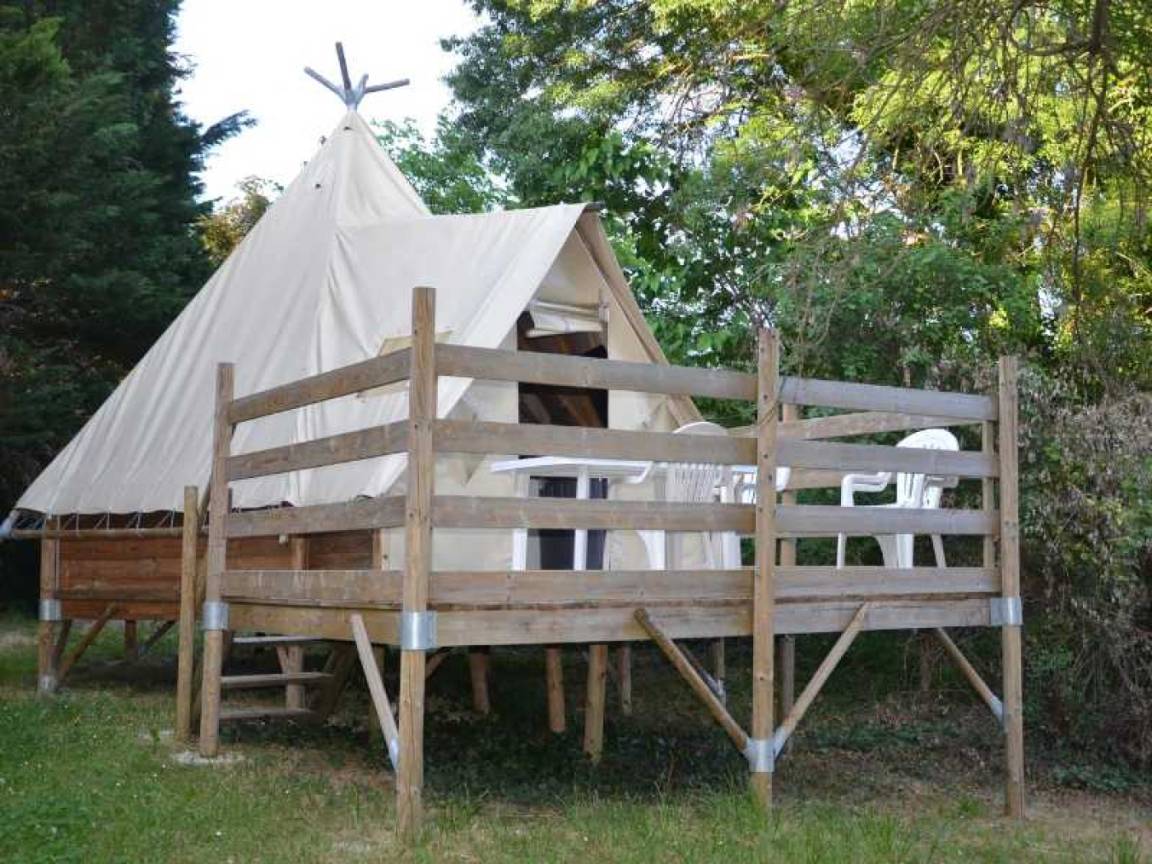 18 M² Camping ∙ 2 Chambres ∙ 4 Personnes - Aubenas