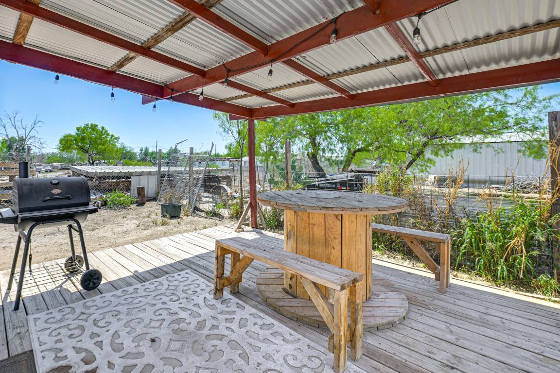 116 M² House ∙ 3 Bedrooms ∙ 8 Guests - Crystal City, TX