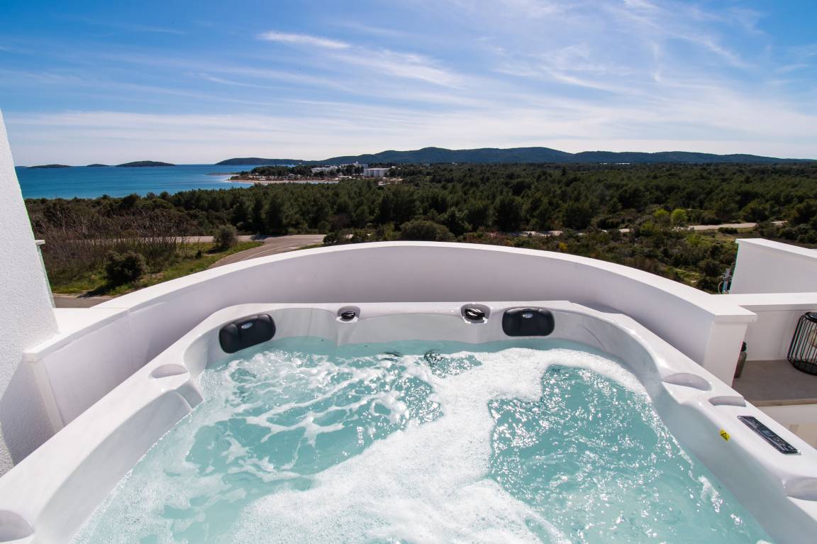 75 M² Apartment ∙ 1 Bedroom ∙ 4 Guests - Brodarica