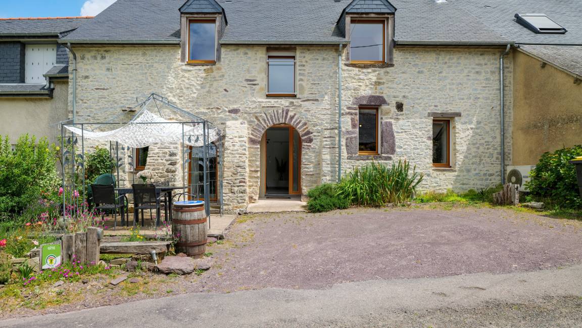 108 M² Maison De Vacances ∙ 4 Chambres ∙ 8 Personnes - Bruz