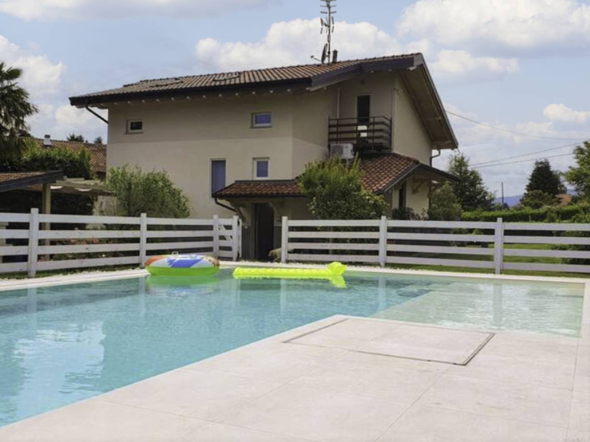 140 M² House ∙ 4 Bedrooms ∙ 8 Guests - Lake Maggiore