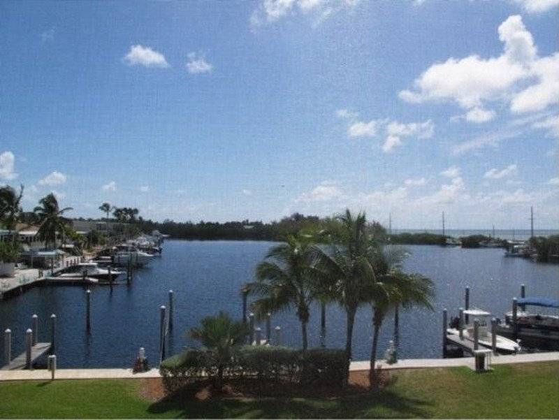 188 M² Condo ∙ 3 Bedrooms ∙ 6 Guests - Islamorada, FL